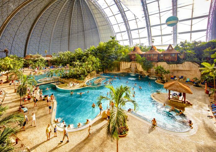 Tropical Islands • Ingresso con hotel da 59,00