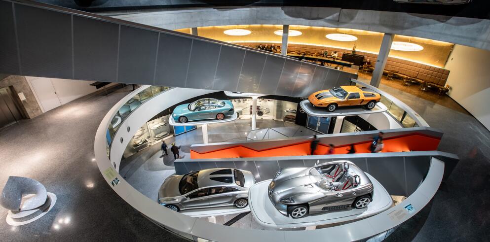 Mercedes-Benz Museum • Tickets + Premium Hotel ab 48,00 € – Travelcircus